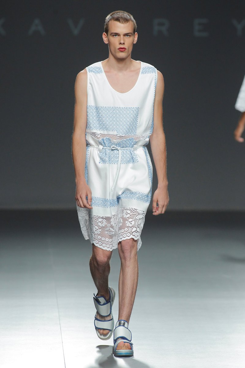 Xavi Reyes trae la nostalgia de pueblo