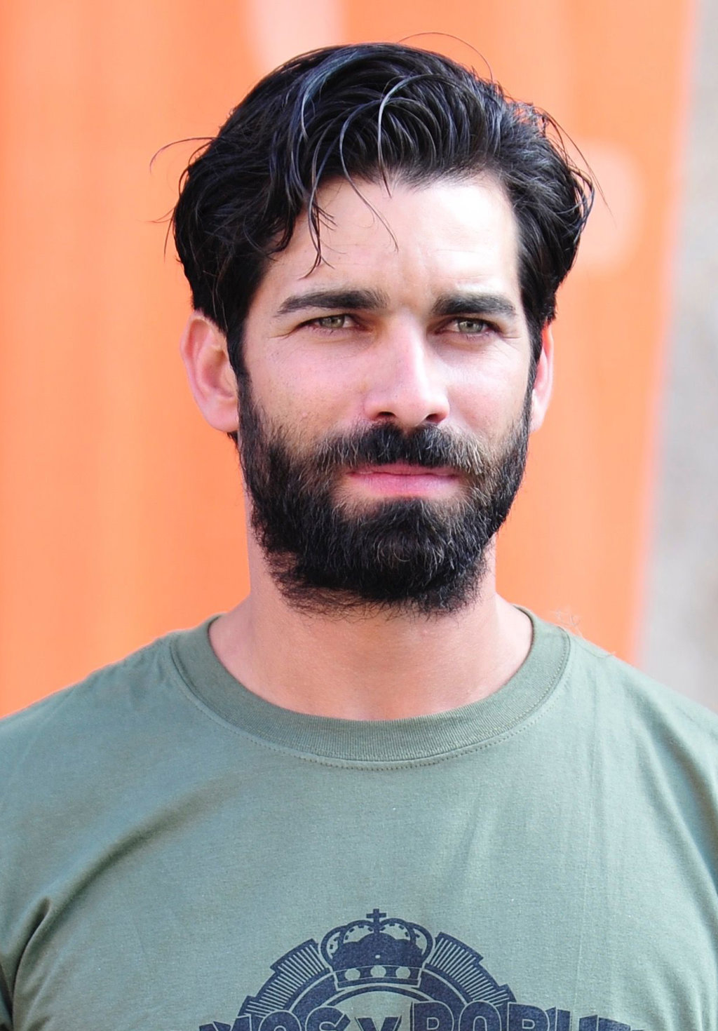 Rubén Cortada levanta pasiones en la alfombra naranja del Festival de ...