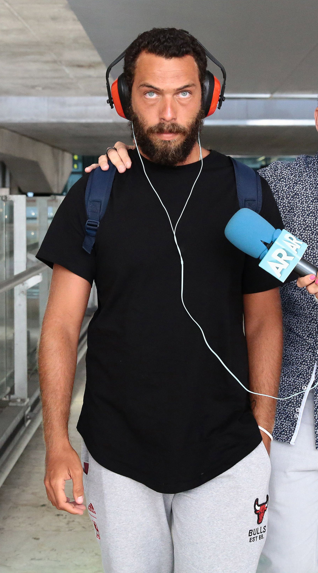 Alberto Isla regresa de 'Supervivientes' al borde de la ruptura con ...