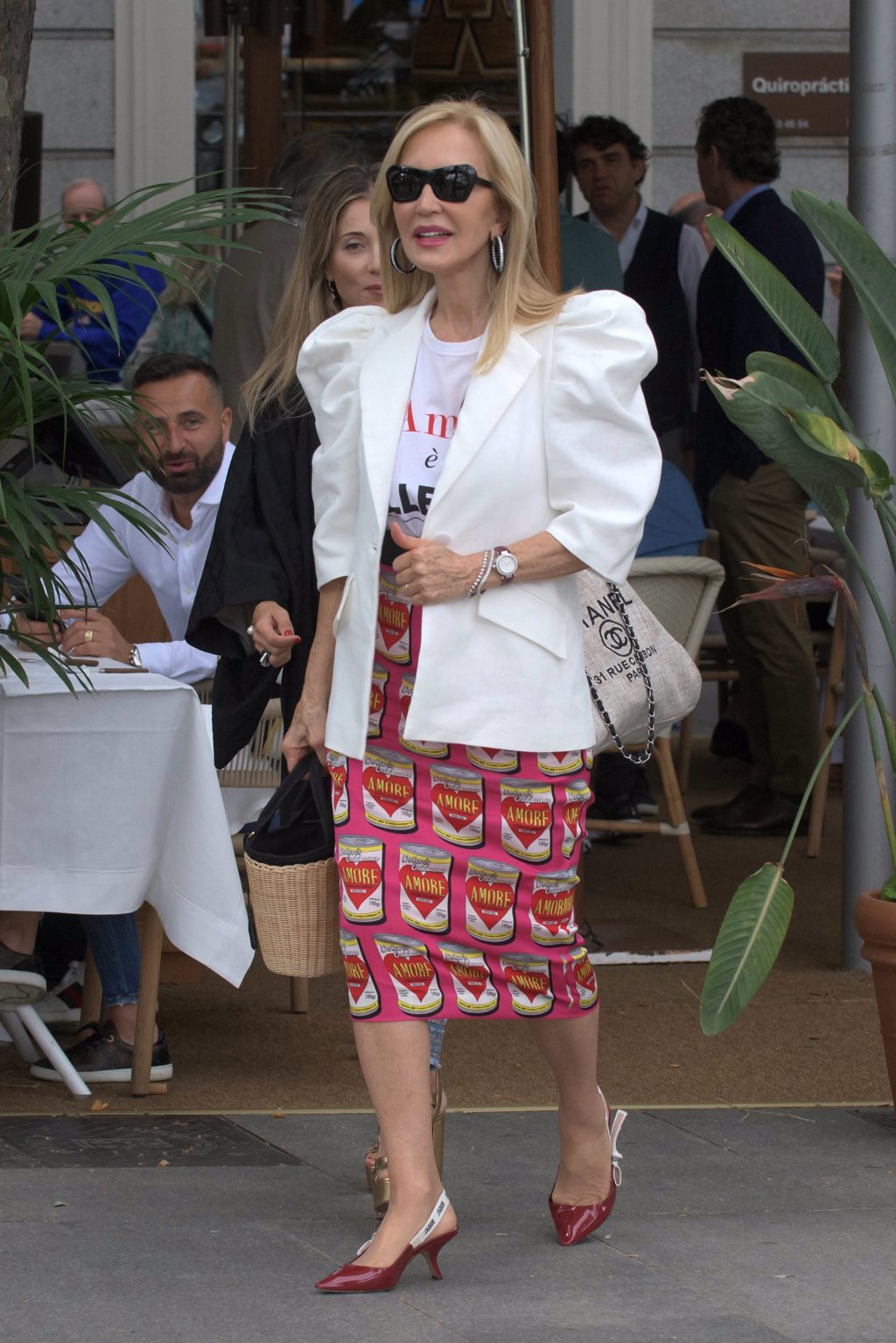 Carmen Lomana, lección de estilo y elegancia en su look más original