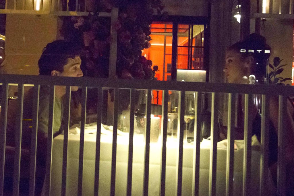 María Pedraza y Jaime Lorente, romántica cena para dos entre risas y confidencias