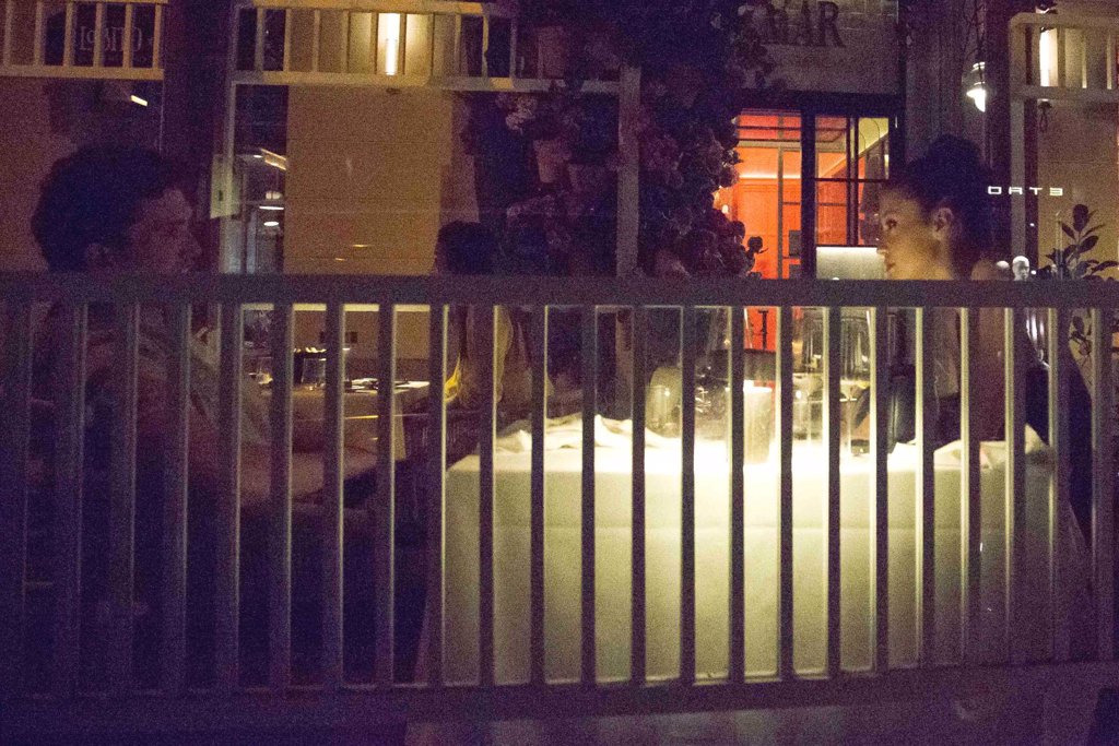 María Pedraza y Jaime Lorente, romántica cena para dos entre risas y confidencias