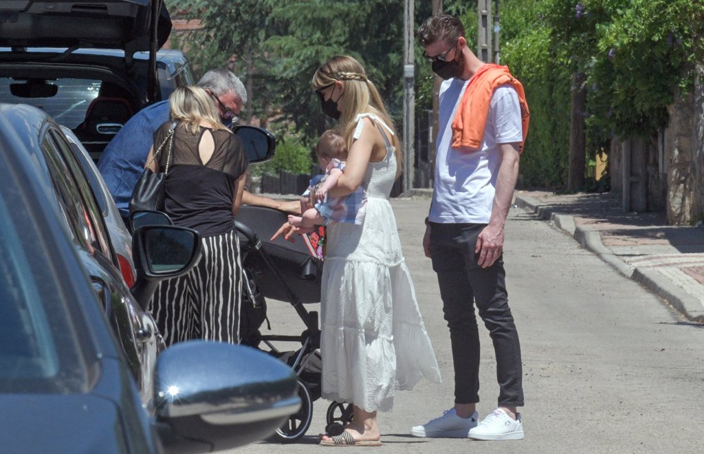 Edurne y David de Gea disfrutan del primer verano con la pequeña Yanay