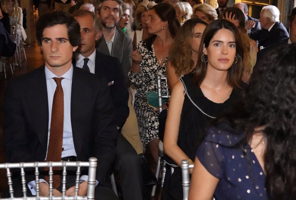 La familia Alba, al completo, rinde homenaje a Luis Martínez de Irujo ...