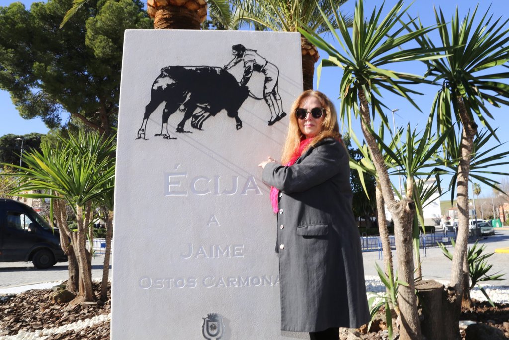 Gabriela Ostos y Mari Ángeles Grajal firman la paz en el homenaje a ...