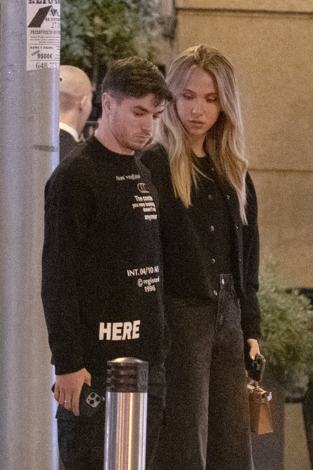 Brahim Díaz y su novia, Luz Méndez, pasean su amor por las calles de Madrid