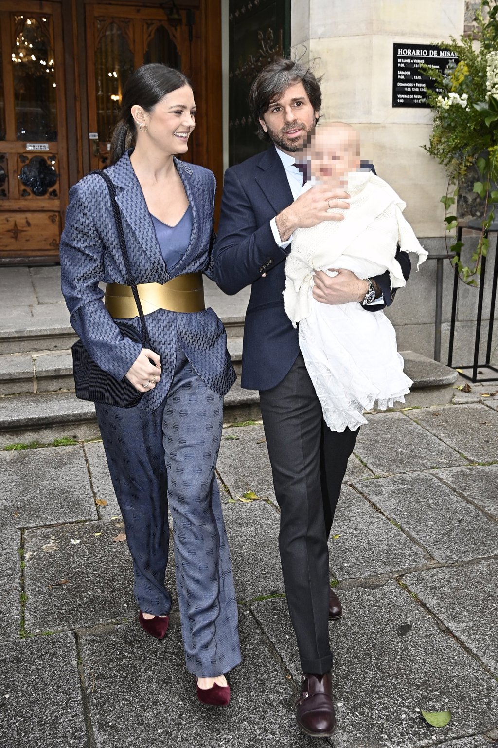 Álvaro Falcó e Isabelle Junot bautizan a su hija Philippa