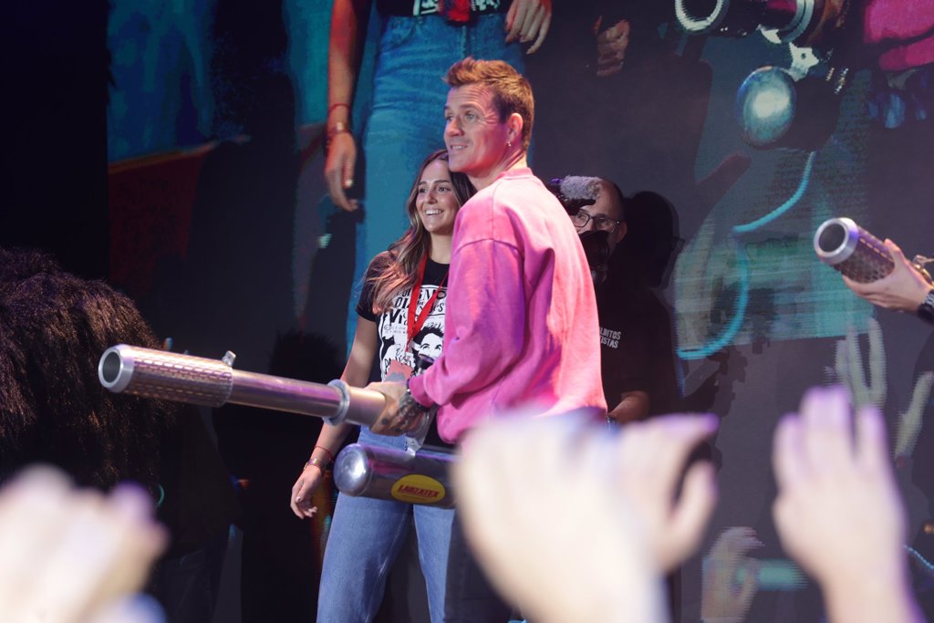 Dani Martín presenta su nuevo disco en un encuentro íntimo con sus fans ...