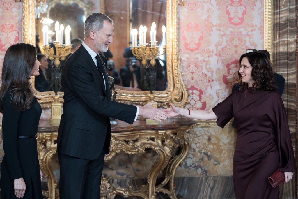 La Reina Letizia, de luto riguroso por la muerte del Papa Francisco en ...