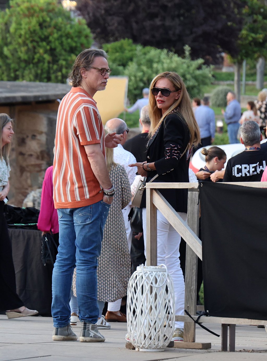 Paula Vázquez e Ignacio Sagnier oficializan su relación asistiendo de ...