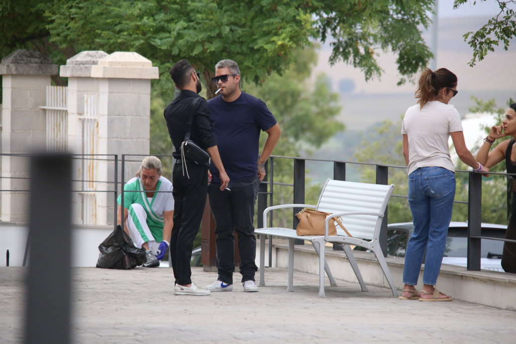 Rostros de dolor, y luto riguroso, en el último adiós de la familia ...
