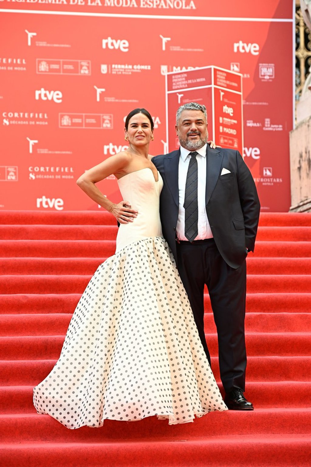 Glamour, exceso y elegancia. Los mejores looks en la gran noche de la ...
