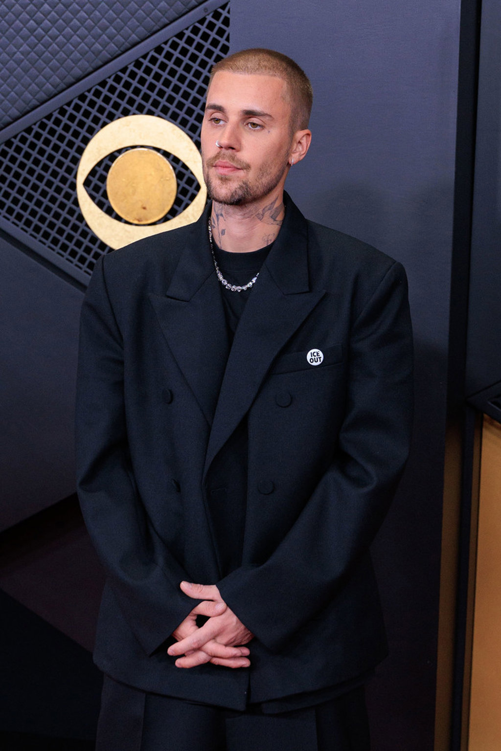 Justin Bieber 'se desnuda' en los Grammy 2026 tras su red carpet más ...