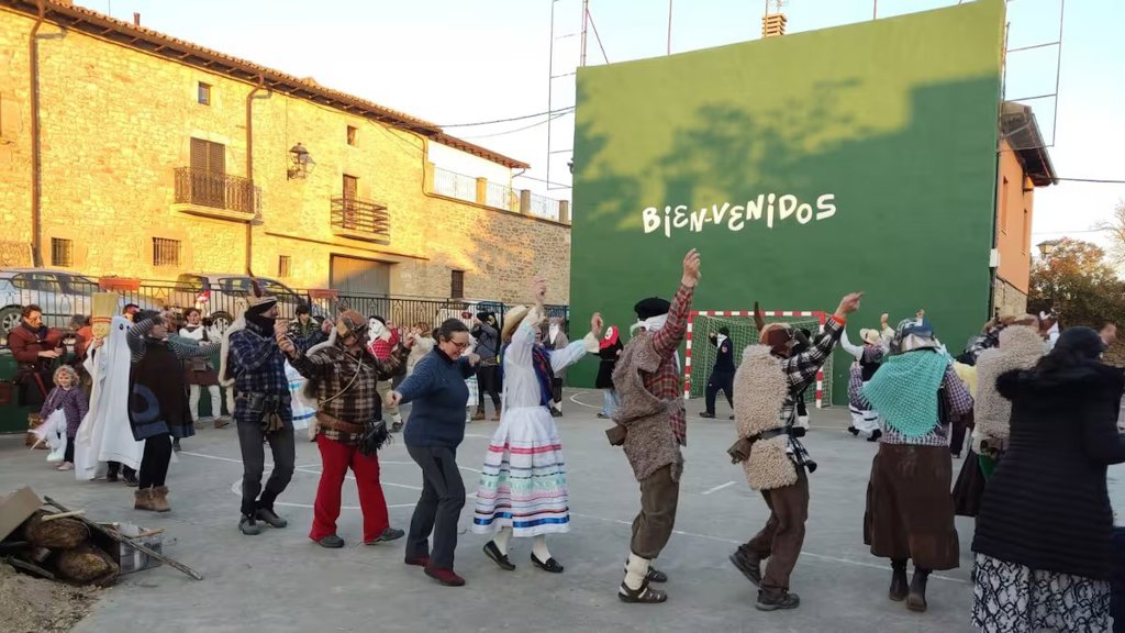Regresan a las calles de Urriés los personajes ancestrales de su ...