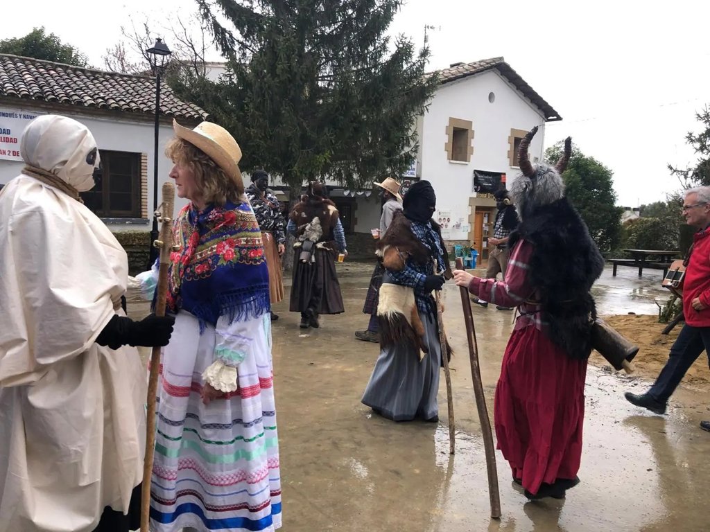 Regresan a las calles de Urriés los personajes ancestrales de su ...