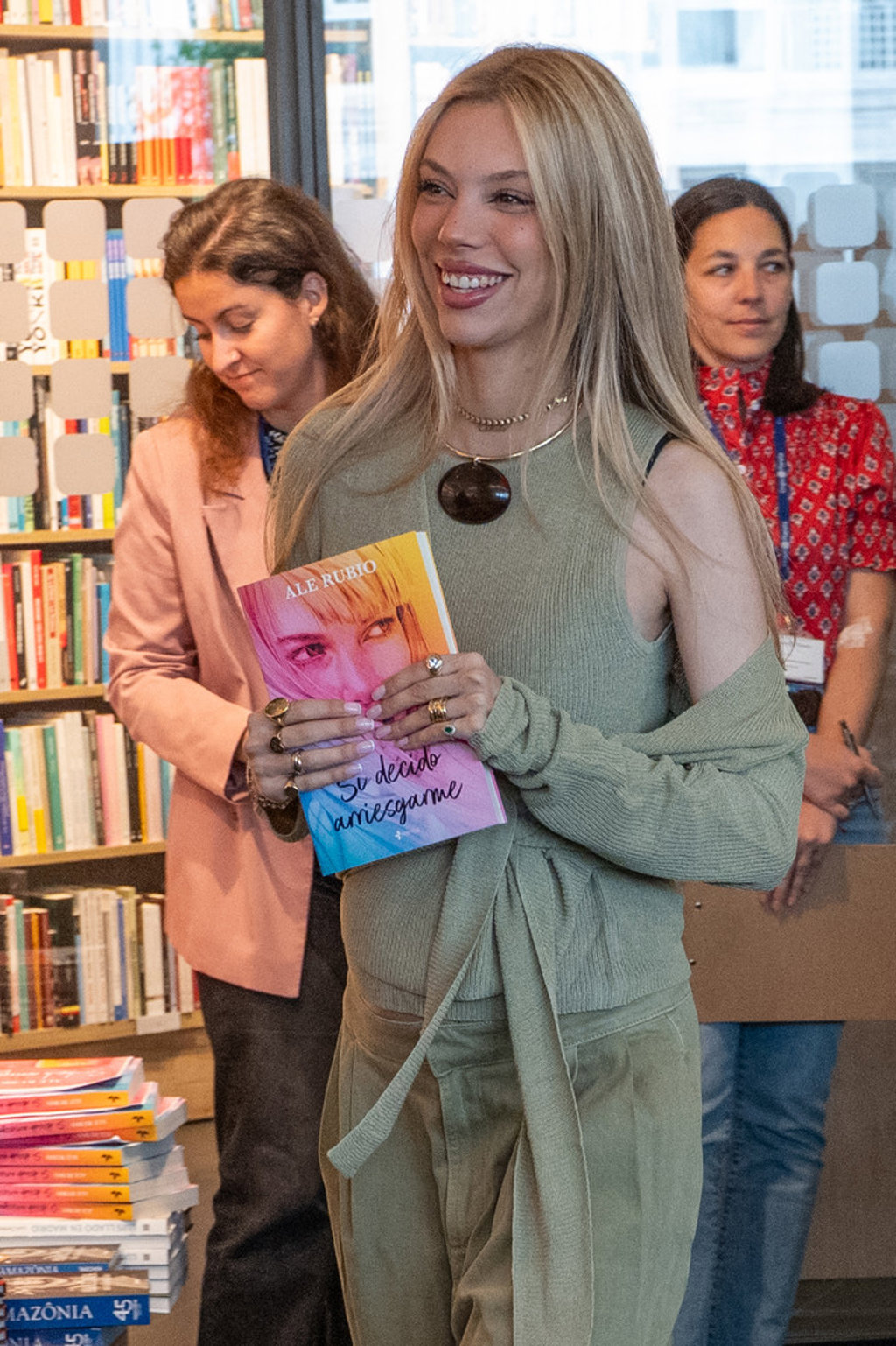 Alejandra Rubio, a corazón abierto en la presentación de su libro. De ...