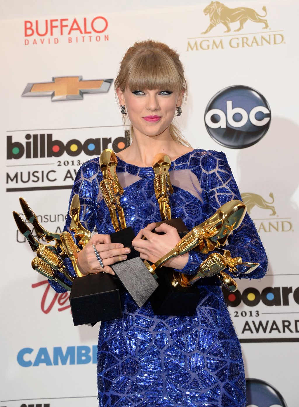 Taylor Swift conquista la gala de los premios Billboard 2013