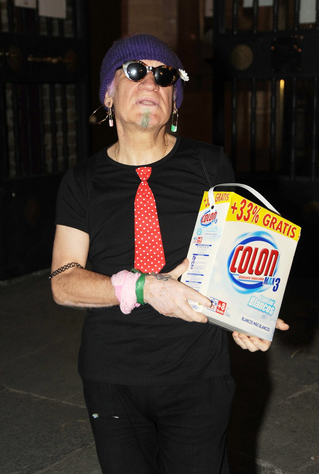 Alaska celebra su 50 cumpleaños por todo lo alto para MTV