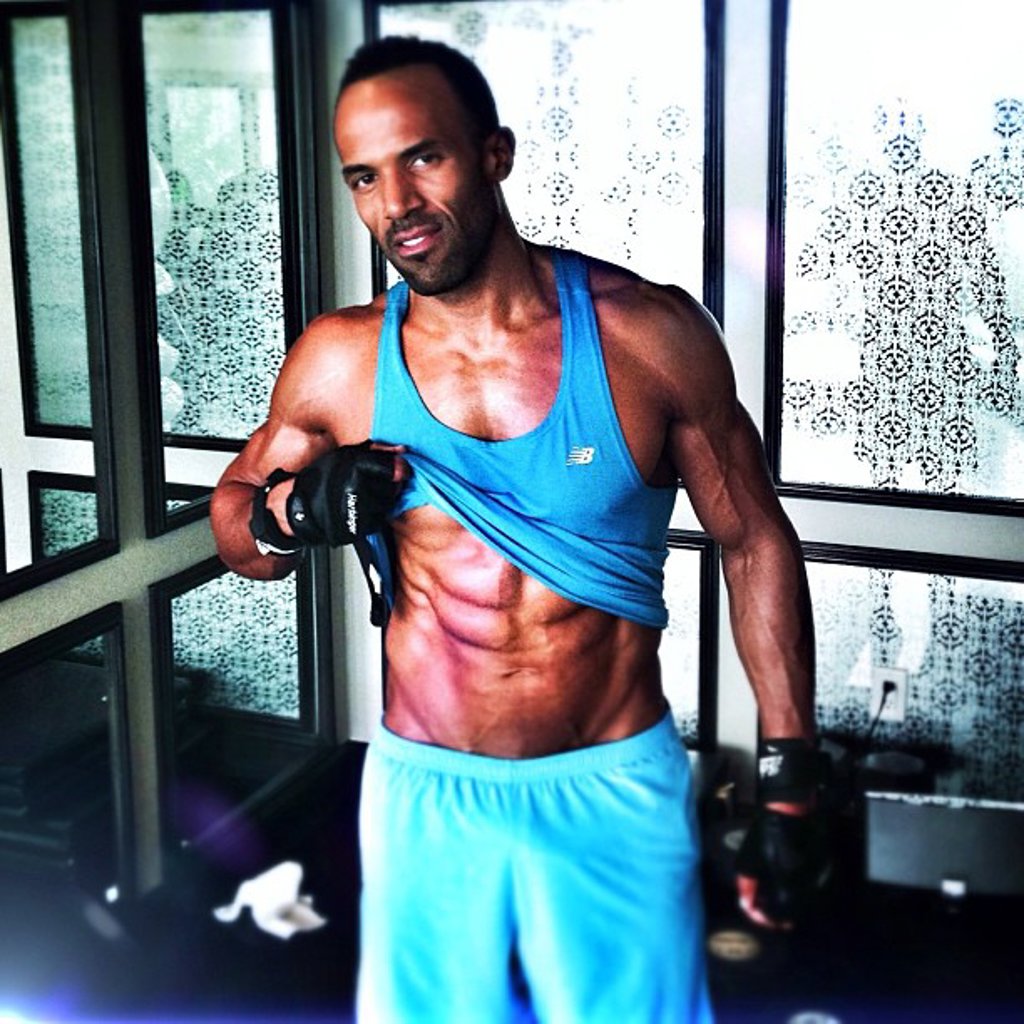El cantante Craig David sorprende con sus músculos