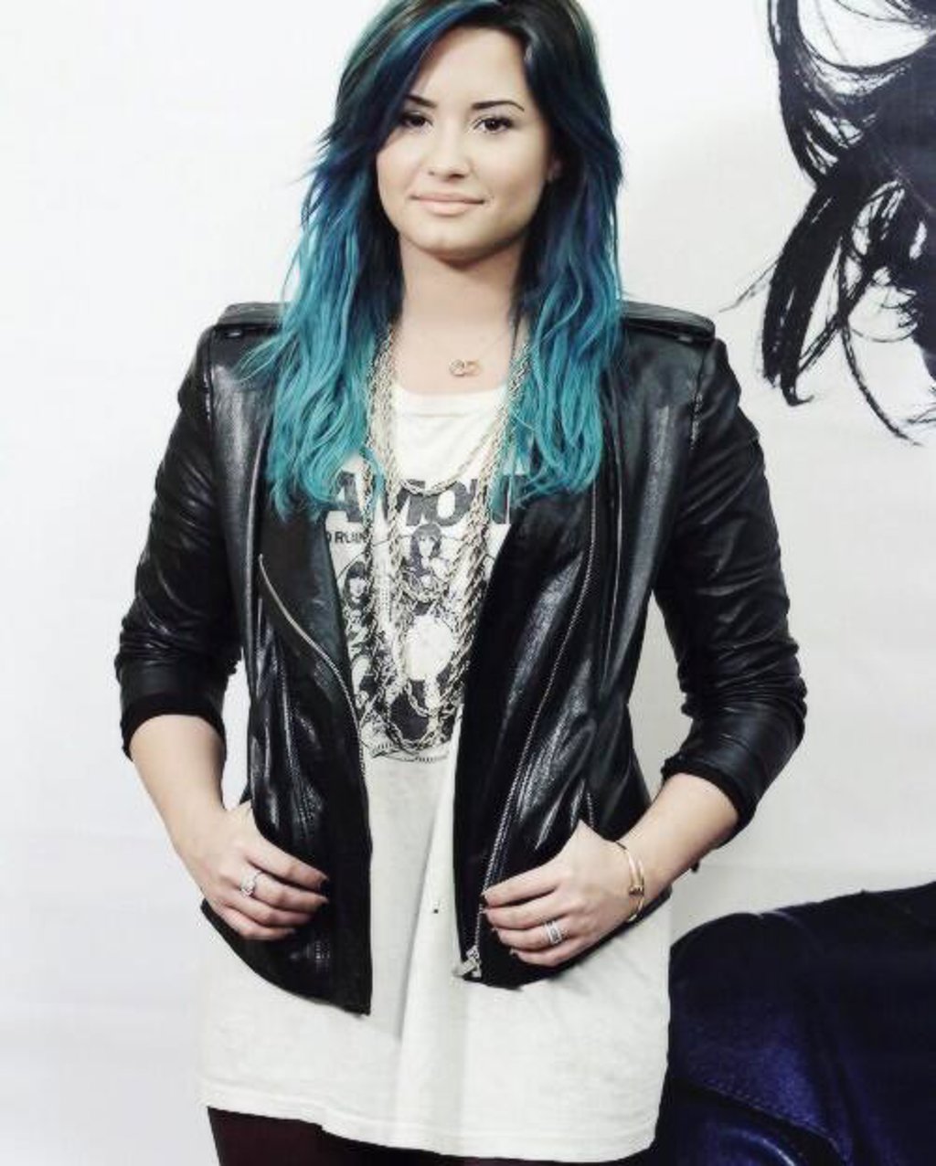 L'oréal Hairchalk: tiñe tu pelo de azul y sigue la moda de las celebrities