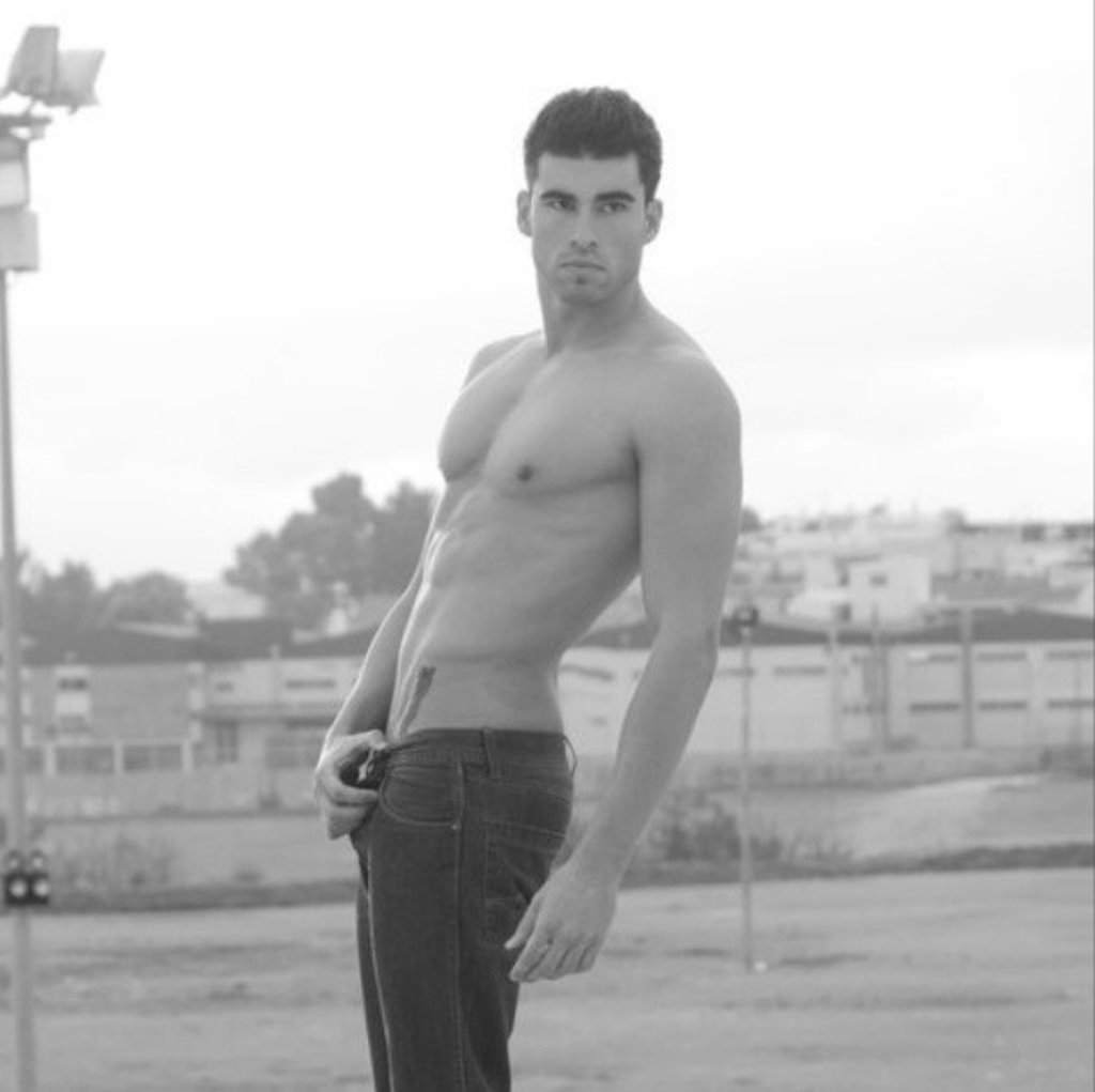 Rubén López, el militar español más guapo del universo