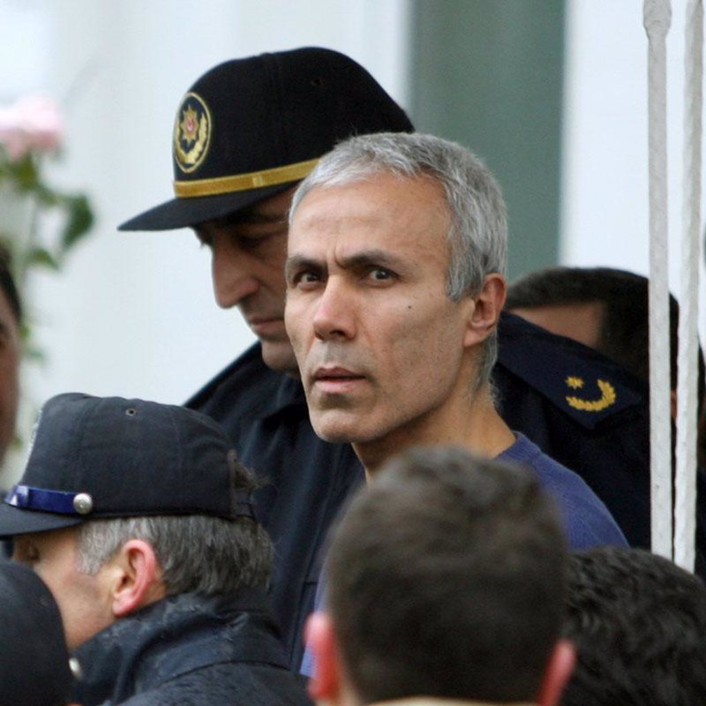 El Turco Alí Agca Sale De La Cárcel