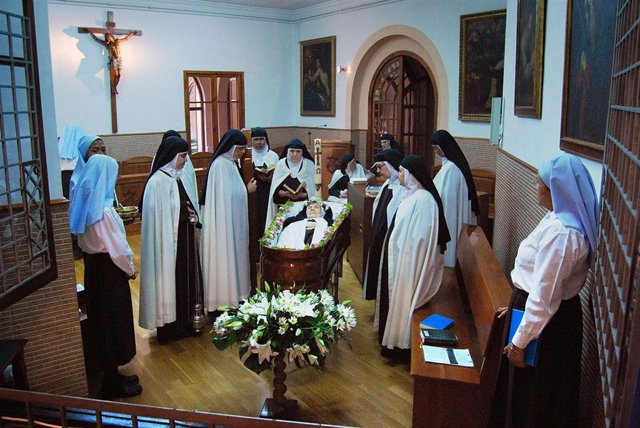 Las religiosas del Convento de la Encarnación de Valencia despiden en ...
