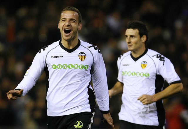 Fútbol.- Soldado (Valencia): "Mi temporada no ha sido mala pero podría ...