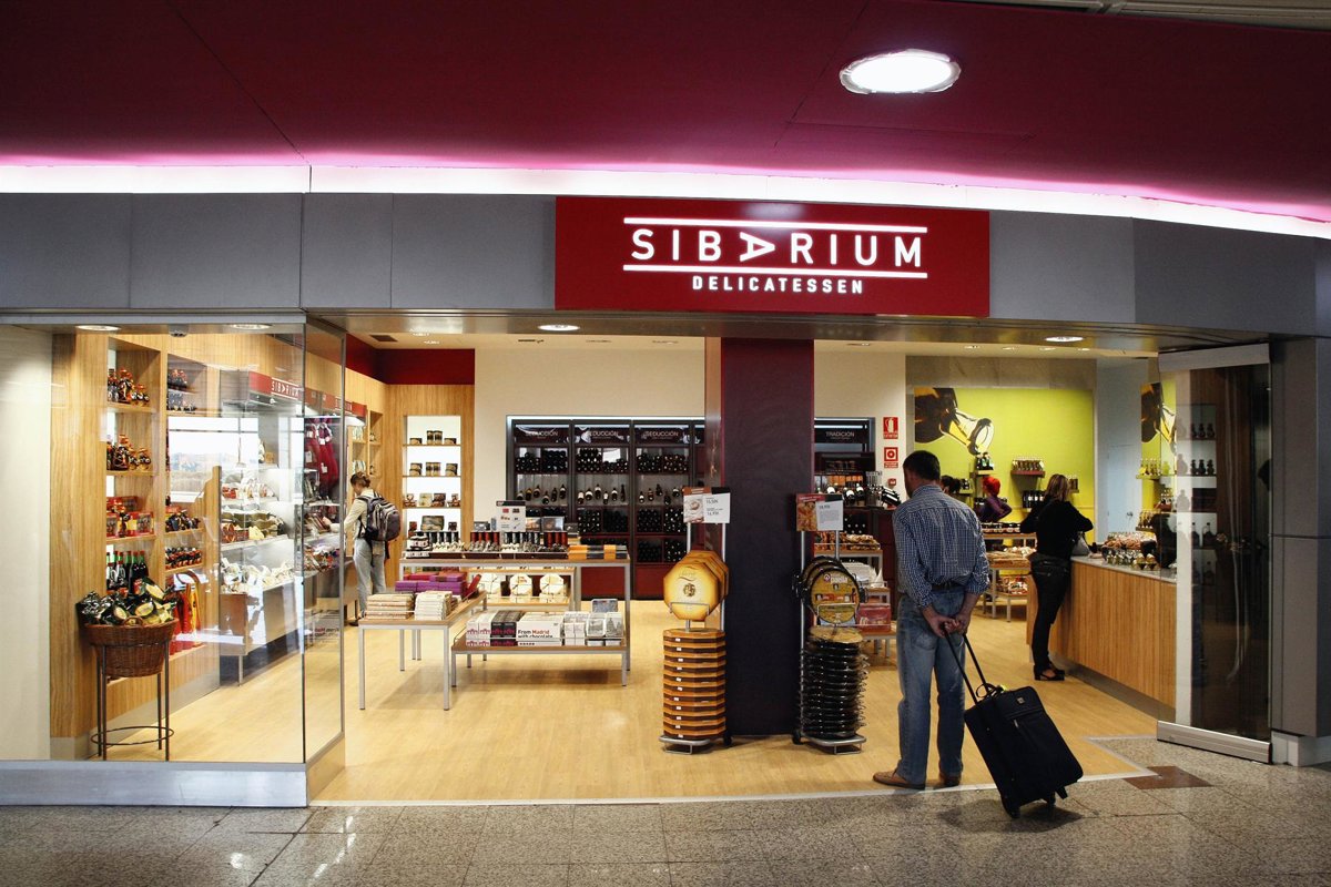 El aeropuerto de Madrid-Barajas amplia su oferta con la apertura de dos ...