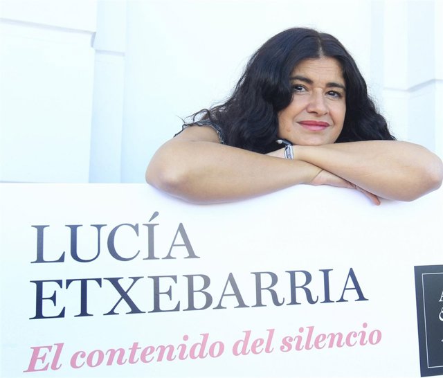 Lucía Etxebarria: "Mi intención es no aburrir nunca al lector"