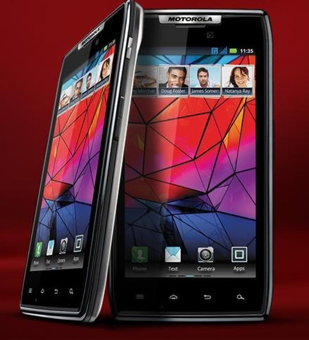 Motorola Razr llega a España luciendo Super AMOLED de 4,3" y doble núcleo