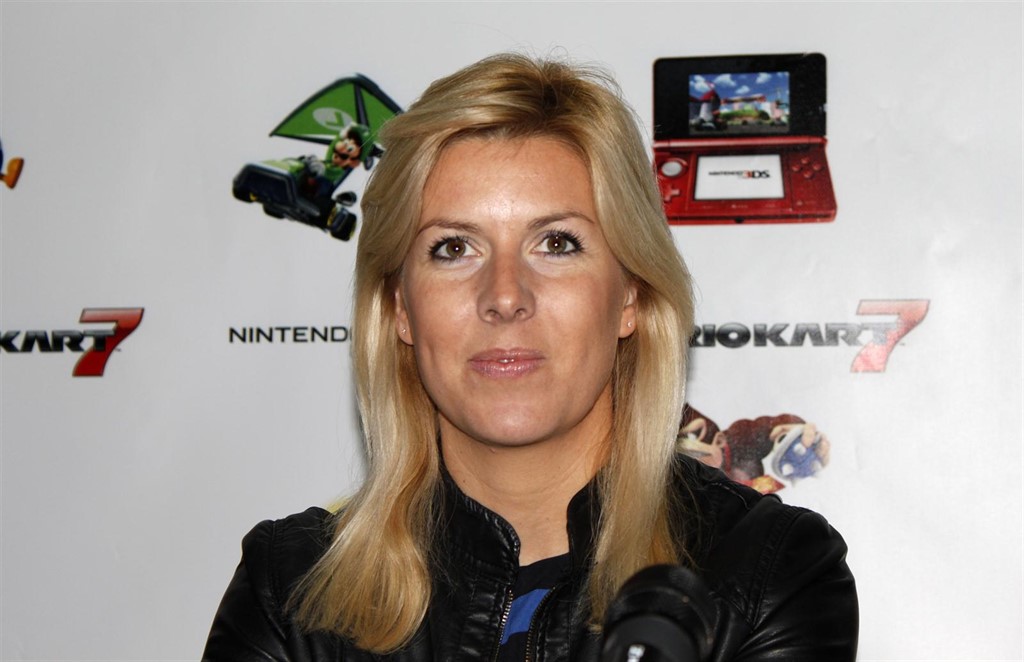 María de Villota, con "lesiones en la cabeza y el rostro" tras sufrir ...