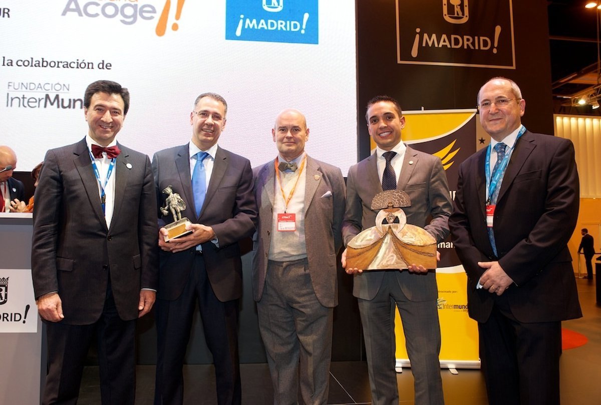 Anselmo de la Cruz obtiene el premio 'Hermestur' por su labor ...