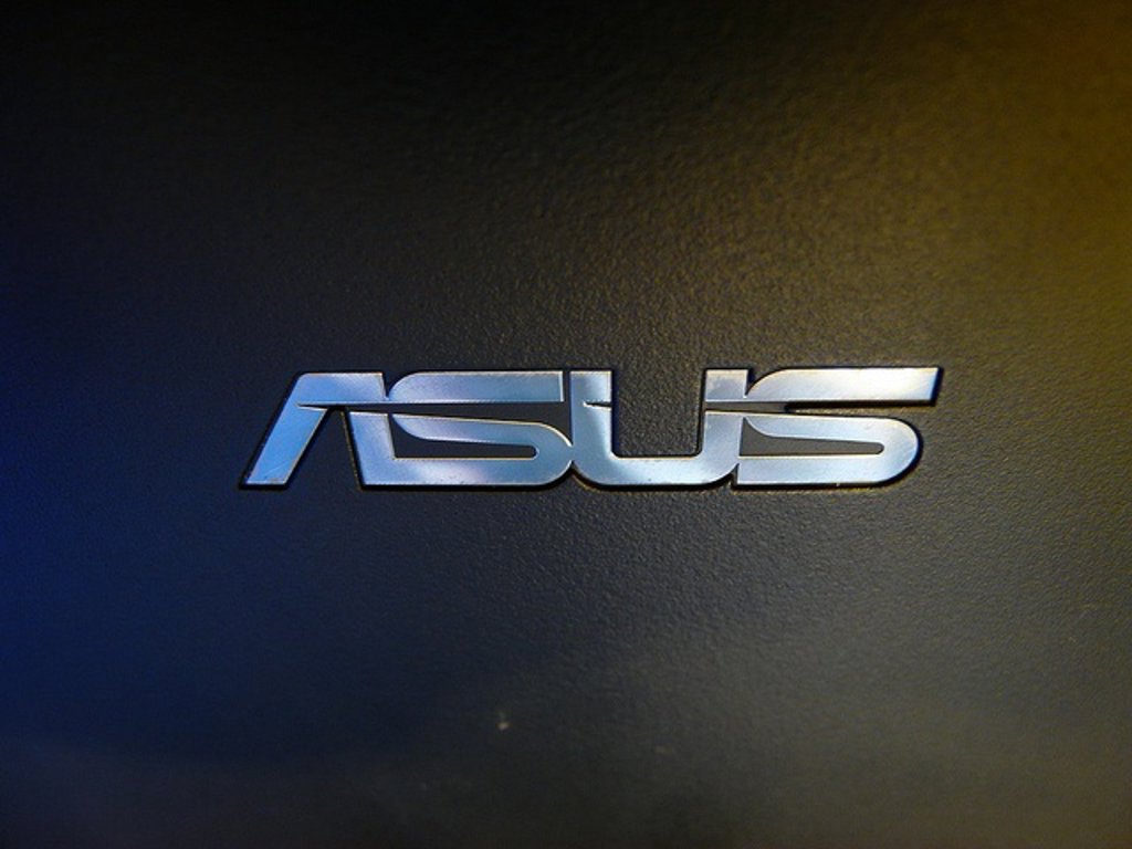 Asus presenta un "tres en uno" con Windows 8 y Android y dos procesadores