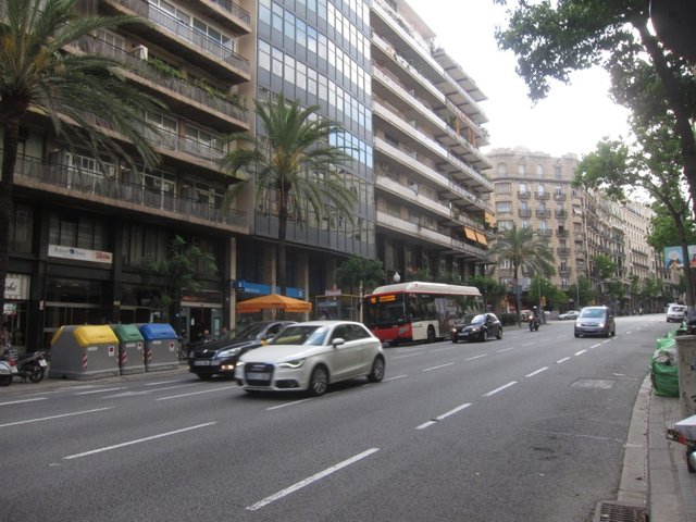 Barcelona empieza la reurbanización de Balmes entre plaza Molina y la ...