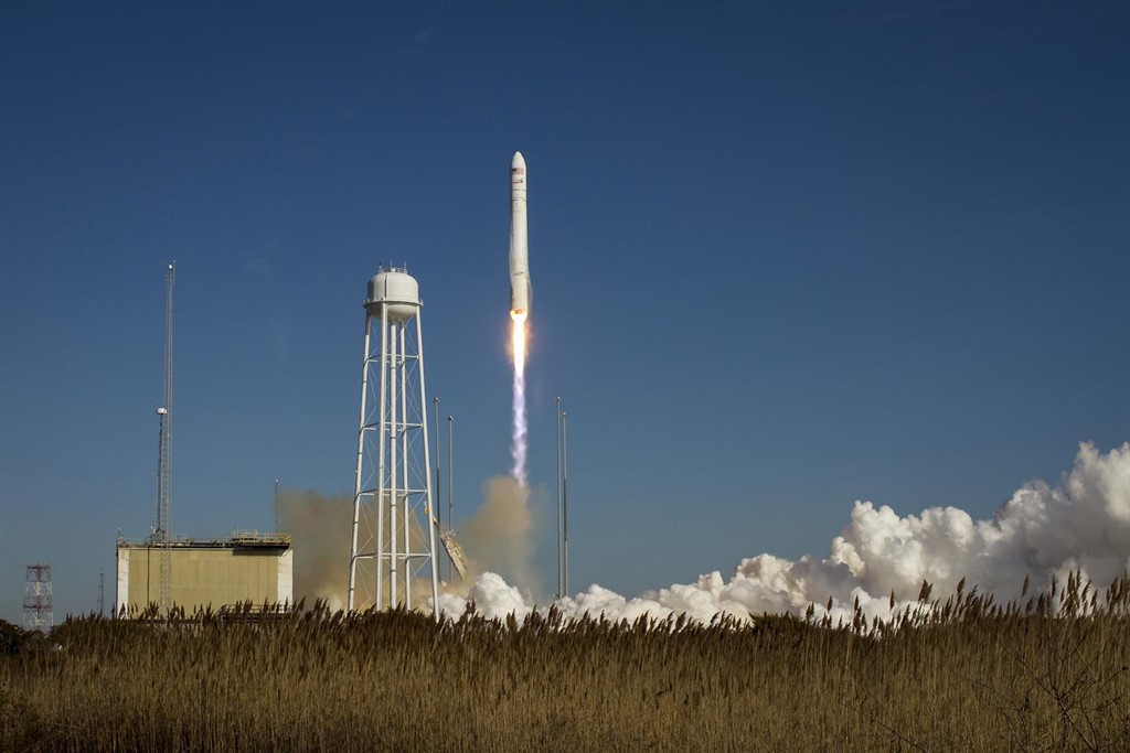 La Nave Espacial De La Nasa Comienza La Cuenta Atrás Para Llegar A Plutón