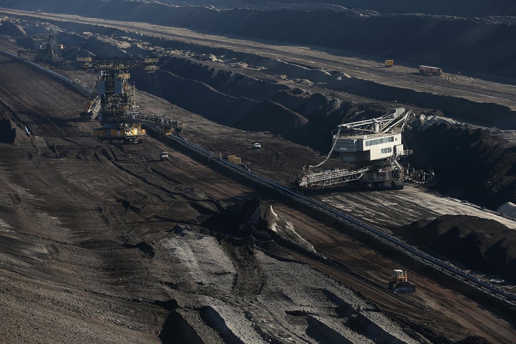 Bolivia fortalece la minería