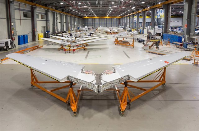 Airbus concluye en Getafe la fabricación del primer estabilizador ...