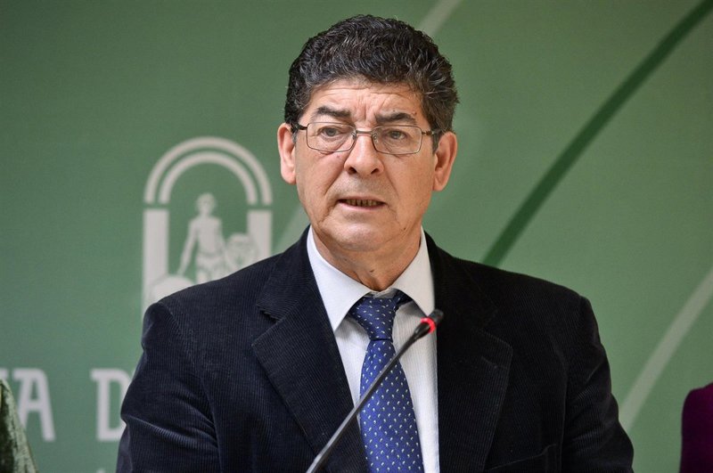 Valderas pide una "quinta velocidad" en el trabajo legislativo de la Junta