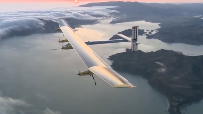Asi es el primer avión solar que dará la vuelta al mundo, en 2015