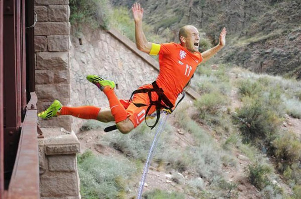 Los 'Memes' del la caída de Robben son la venganza de México