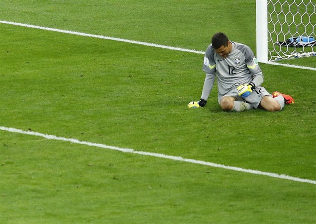Julio César, portero de Brasil: "No se puede explicar lo inexplicable"