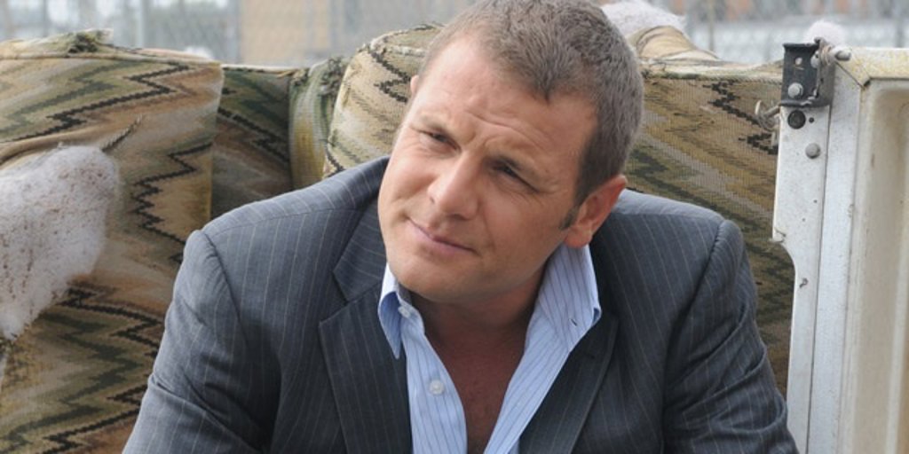 David Cubitt (Médium) será Manhunter en Arrow