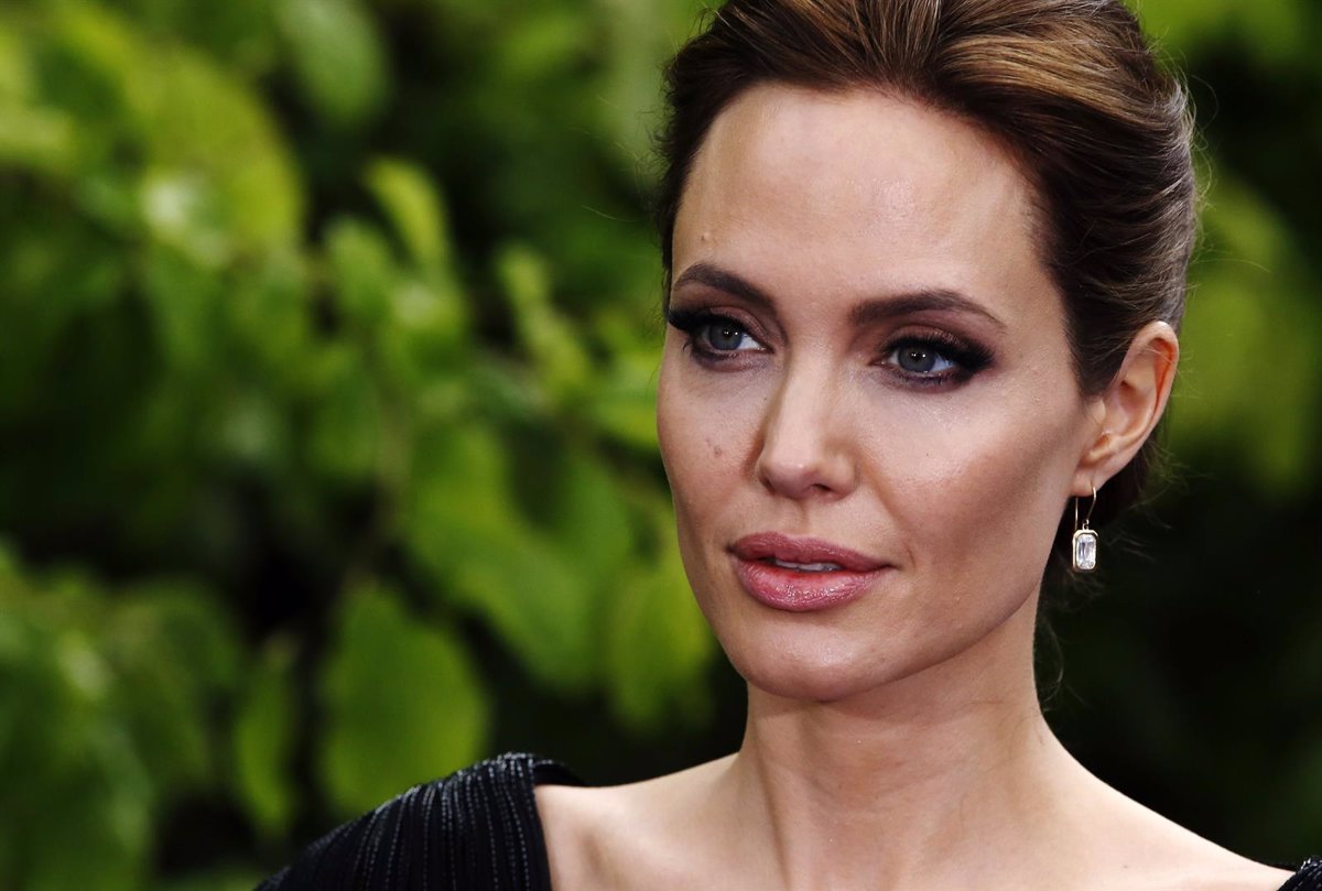 El Emotivo Recuerdo De Angelina Jolie A Su Madre El Día De Su Boda