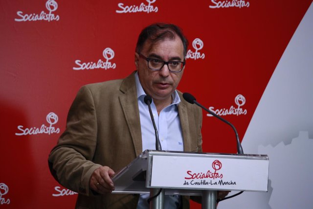 PSOE C-LM pide a Cospedal y Echániz que exijan la dimisión del ... PSOE C-LM pide a Cospedal y Echániz que exijan la dimisión del ...