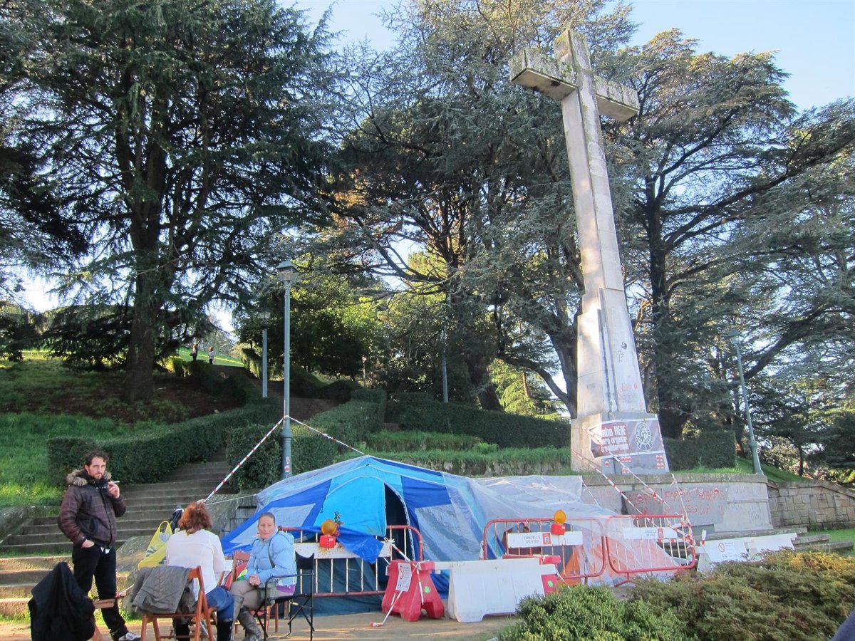 Inician unha nova acampada indefinida "polos problemas sociais" de Vigo