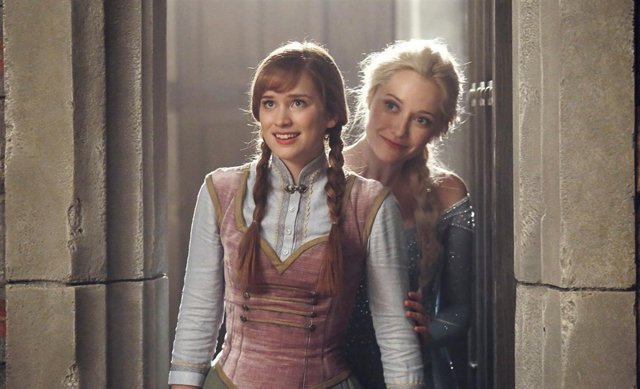 Elsa y Anna (Frozen) se reúnen en Once Upon A Time