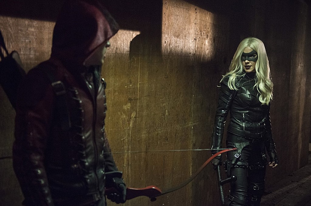 Arrow: Nuevos avances y fotos de Canario Negro y Arsenal