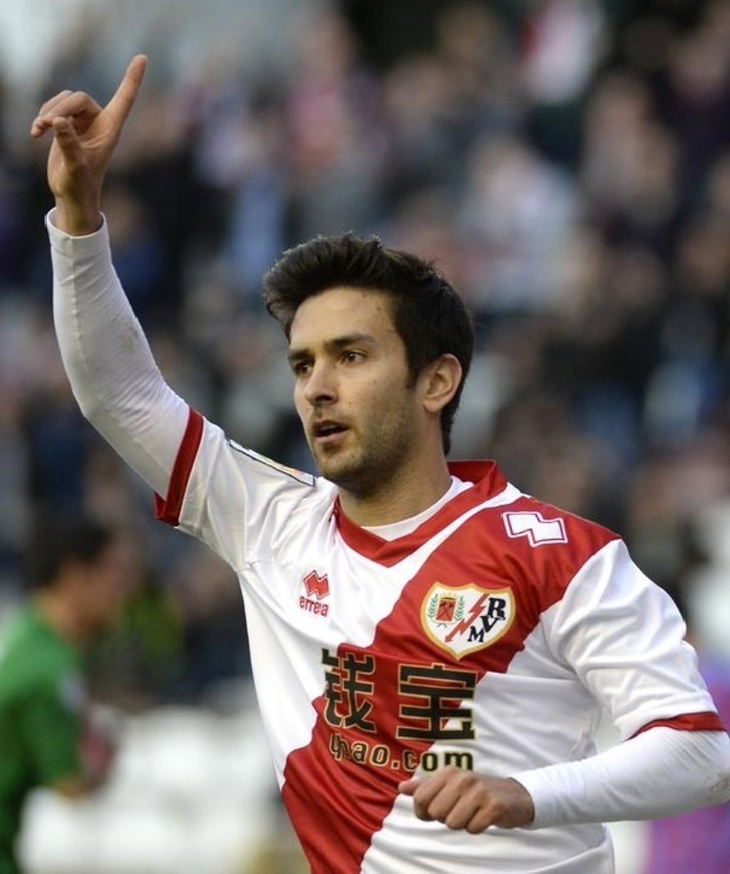 Alberto Bueno apaga al Levante con un póquer de goles