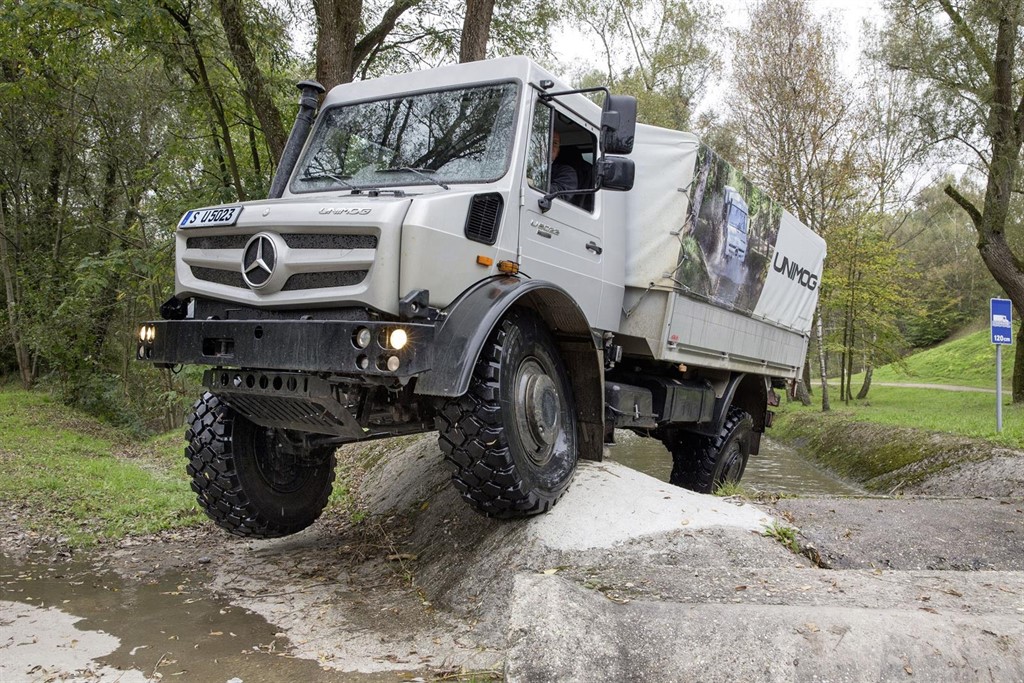 Mercedes-Benz presenta el nuevo Unimog